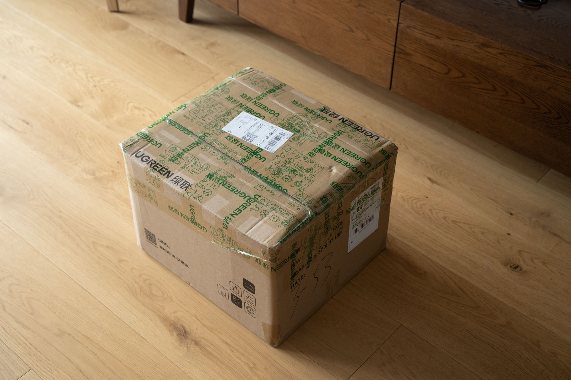 不想折腾：绿联 DX4600 国产 NAS 开箱体验 | 罗磊的独立博客