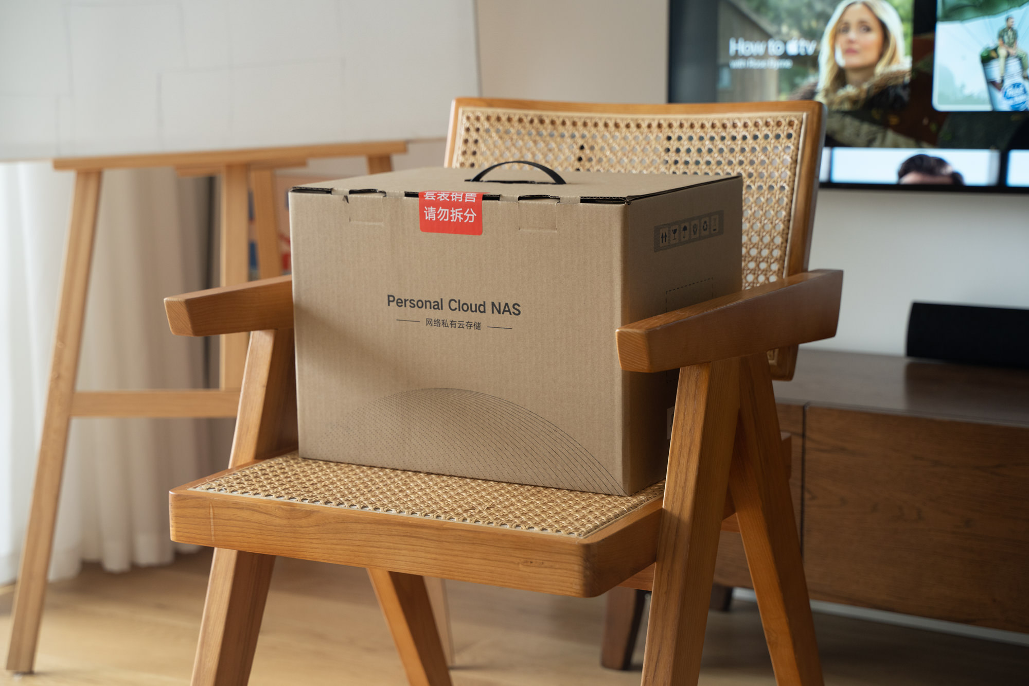 不想折腾：绿联 DX4600 国产 NAS 开箱体验 | 罗磊的独立博客